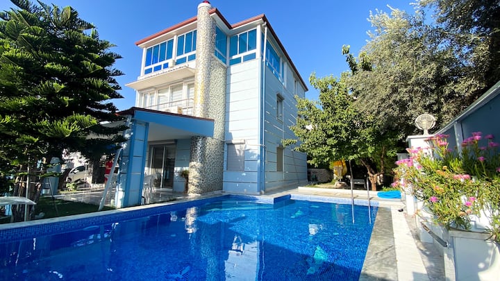 Villa Ada Dolce & Blue - 
ÖZel Havuzlu Müstakil - Kuşadası