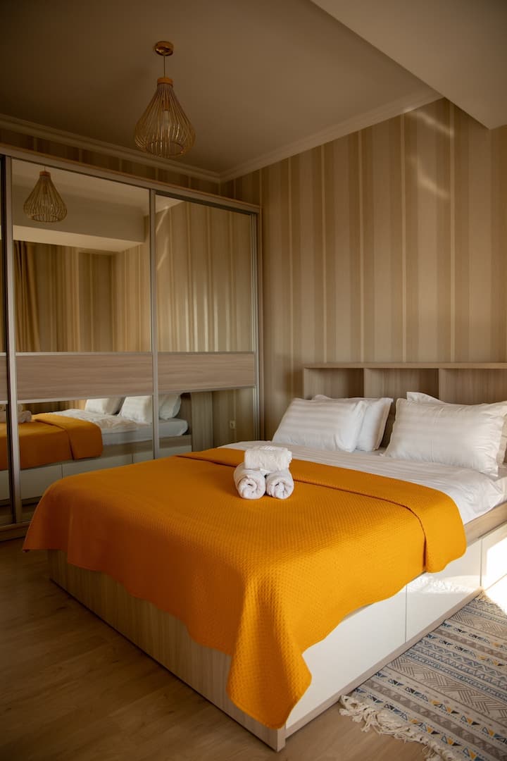 Сердце золотого квадрата & парк 28панфиловцев - Kazakhstan