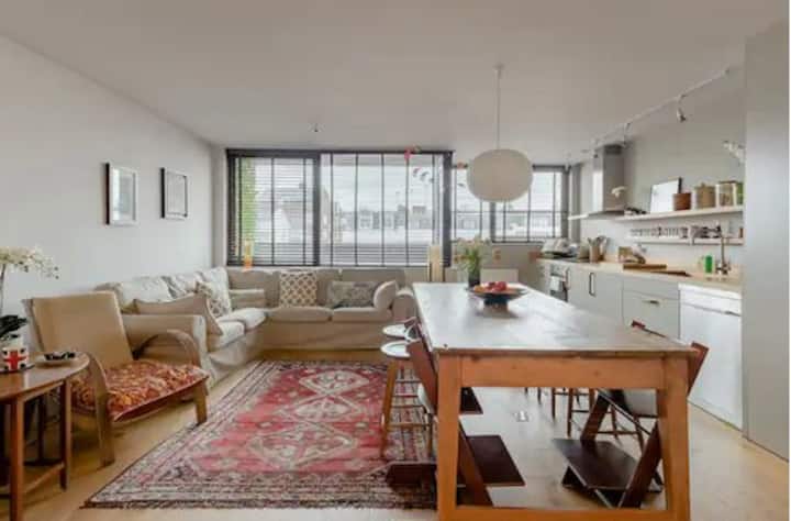 Stunning Notting Hill 3 Bed Home - London