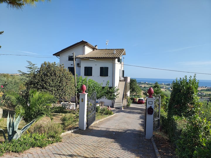 Appartamento Vista Mare Vicino Alla Spiaggia - Senigallia