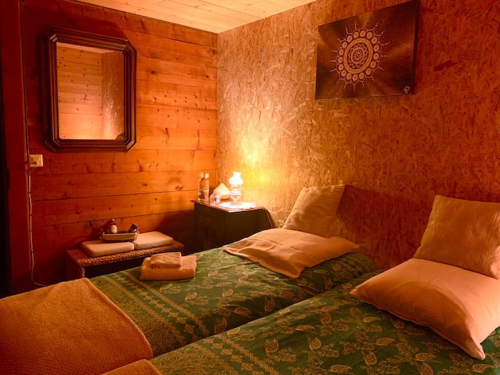 La Rèva Dou Tsâblet. Le Rêve Du Petit Chalet - Grimentz