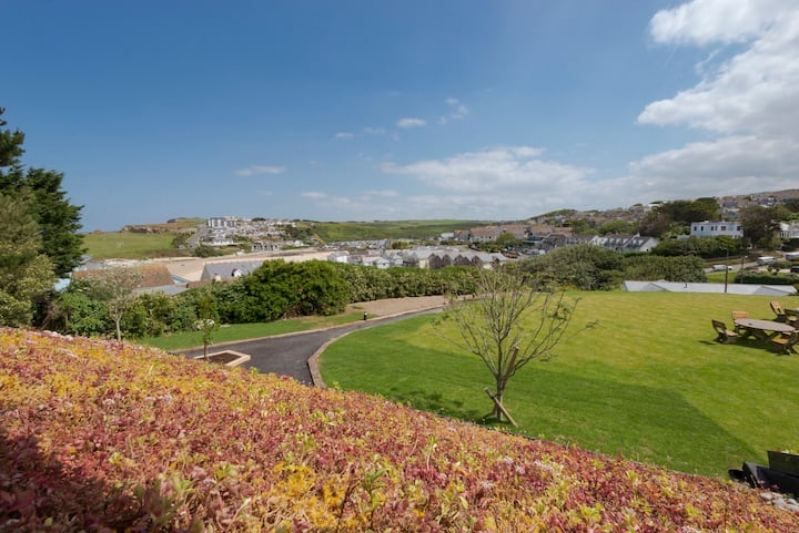 Garden View Villa In Porth - Mawgan Porth