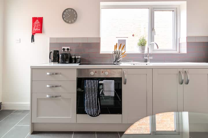 Stylish 1-bed Apartment Near Watermead Park - Leicester