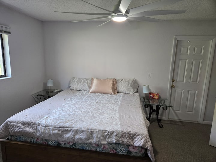 Blue Wave Get Away - Palm Coast, FL