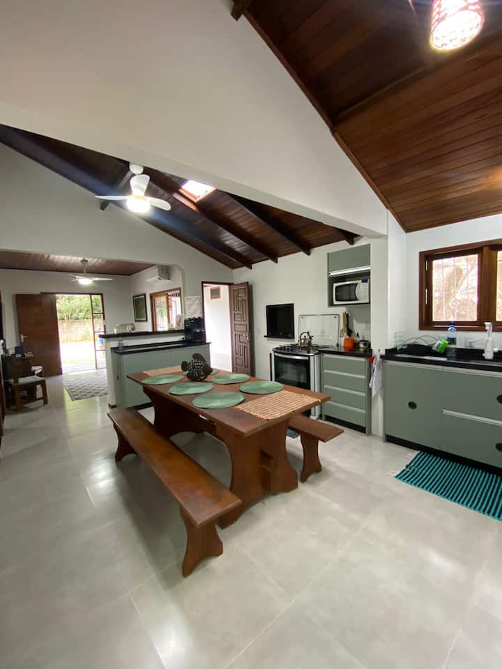 Casa Perto Do P12, Em Jurerê Int - Florianópolis