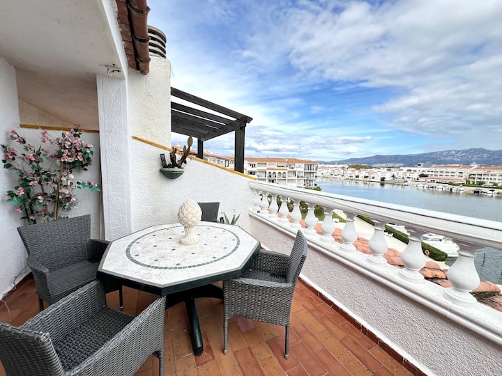 Apartamento Gran Lago Con Vistas Al Canal - Castelló d'Empúries