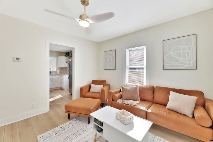 Cozy Cottage In Delano: Washer/dryer; Fenced Yard - Wichita, KS