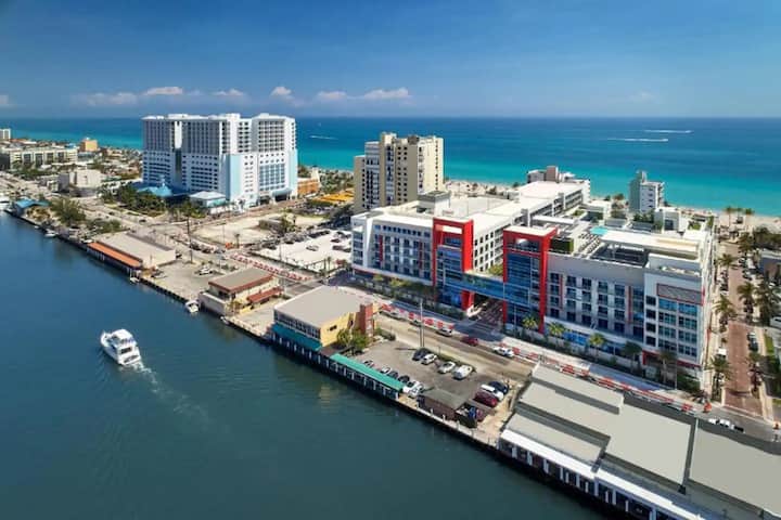 Stunning Beach-front Apartment @ Costa Hollywood - Hollywood, FL