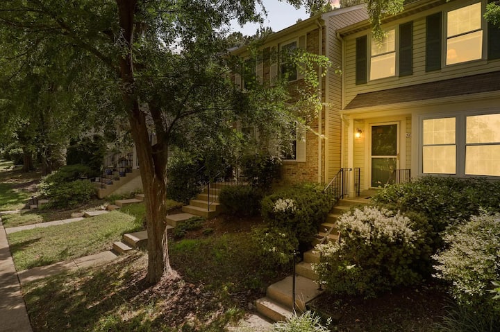Walkout Basement 35 Mins To Dc - Clifton, VA