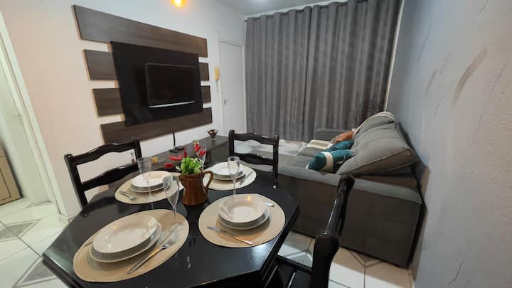 Ar-condicionado • Bem Localizado • 6x Sem Juros! - Praia Grande