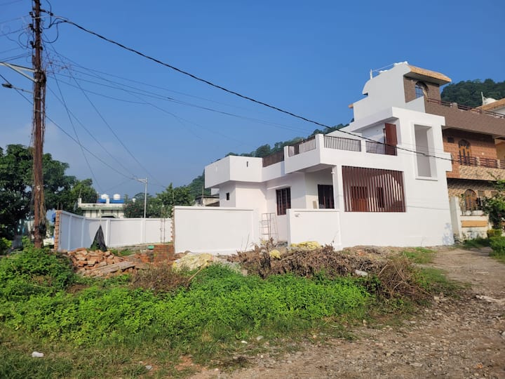 Spacious Family-friendly Escape - Haldwani