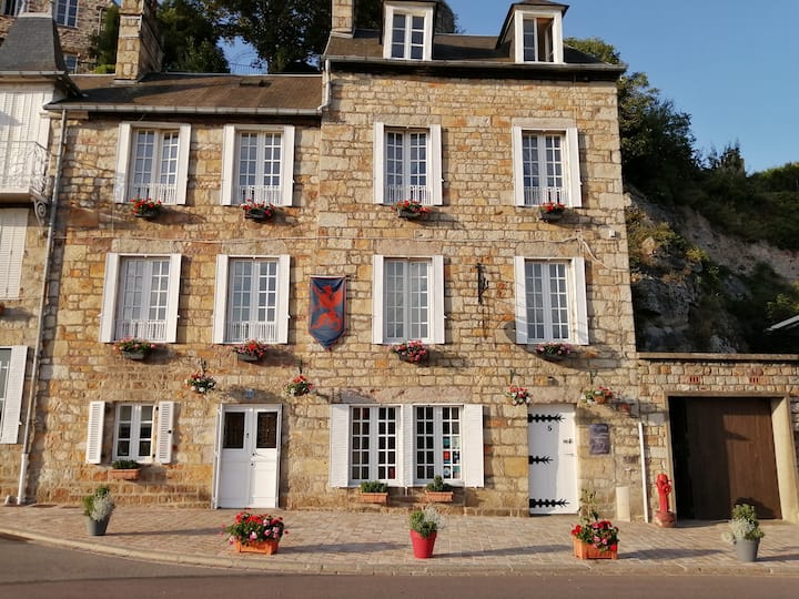 Numero Cinq B&b, Medieval Domfront - Domfront