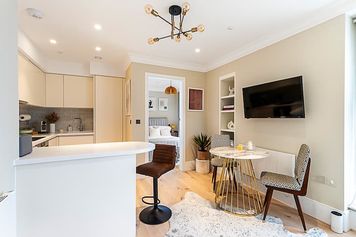 Stunning 1 Bedroom Flat, 5 Mins Walk To Hyde Park - London