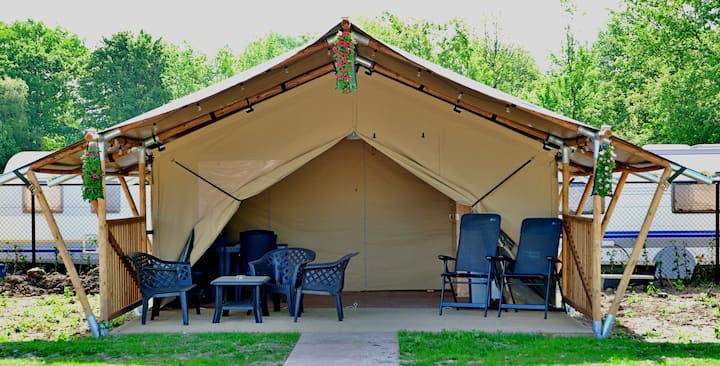 Camping Montard - Tente Safari 6p Toilettes - Corrèze