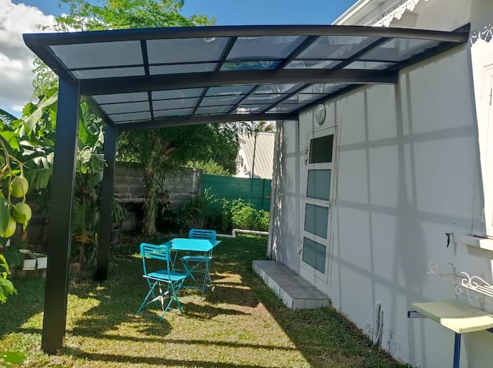 Proximité Aéroport Et Commodités - La Réunion