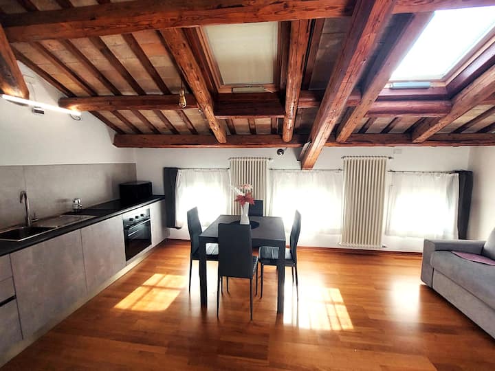 Lux 4 - Suite In Mansarda, Rimanticismo A Venezia - Mira, Italy