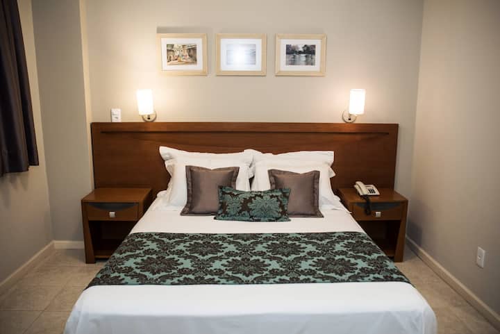 Flat No Centro De Resende - Resende