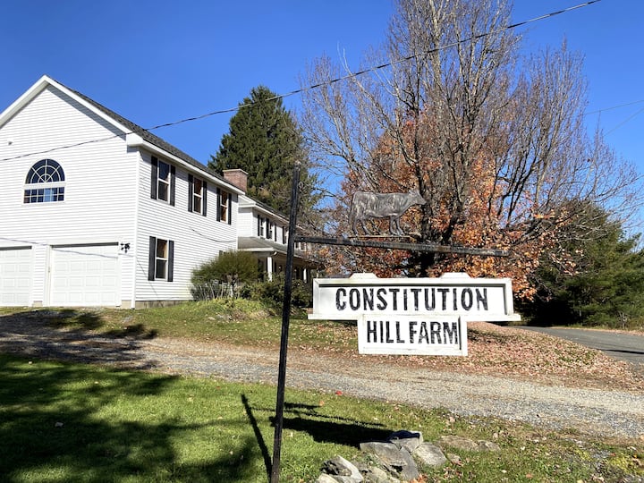 Luxurious Historic Farmhouse - Pittsfield, MA