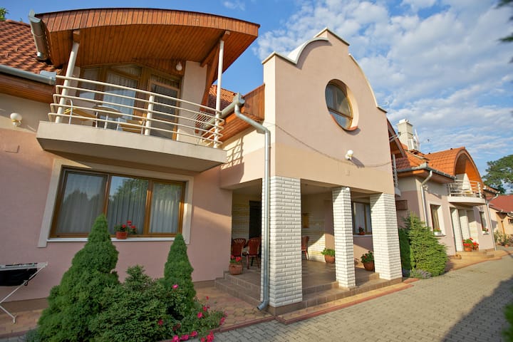 Arany Apartman 2-3 Fős Apartman - Hajdúszoboszló