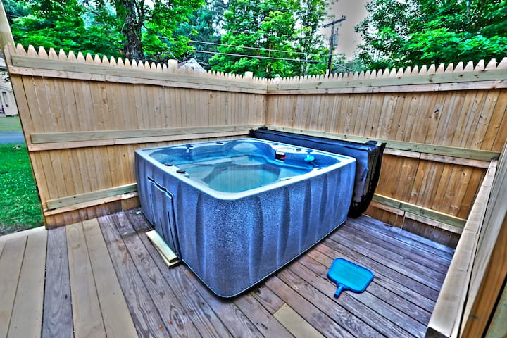 Cabin /W Hot Tub Right By Tannersville Hunter - ハンター, NY