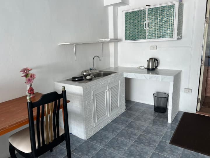 Spacious Seaview/beach Flat R5 - Pattaya City