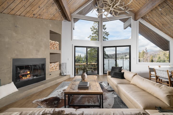 Emerald Point Retreat, Lakefront With Dock! - Lake Arrowhead, CA