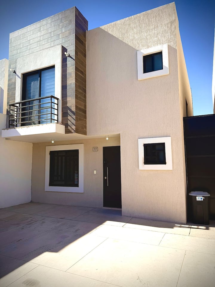 3br Home In Gated Community + Pool - Hermosillo