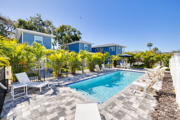 Bike Trail/walk To Sunset & Dining/15 Min To Beach - Clearwater, FL