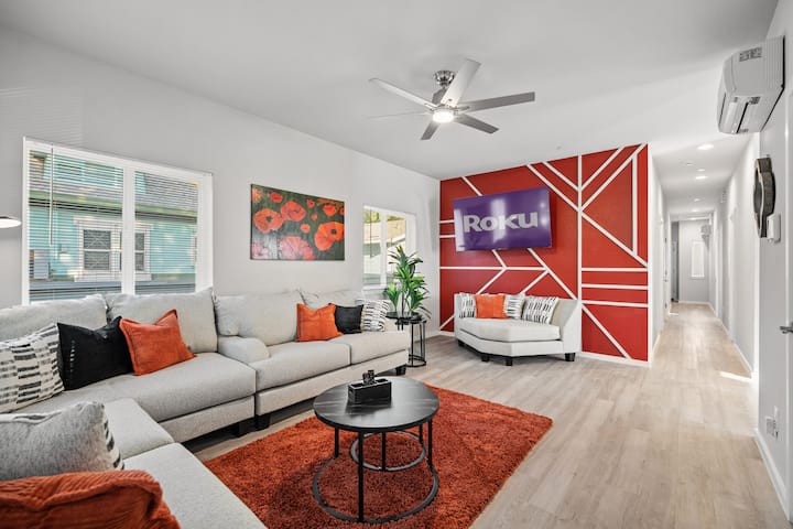 Trendy Escape In The Heart Of Sacramento! - Sacramento, CA