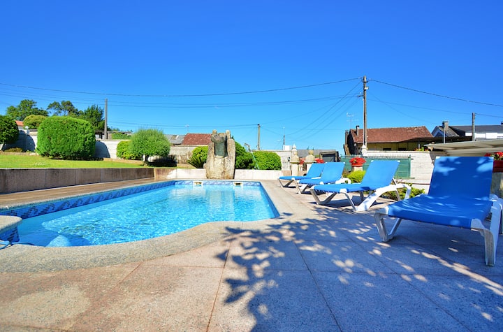 Enorme Casa Con Piscina En Vilanova De Arousa - Pontevedra