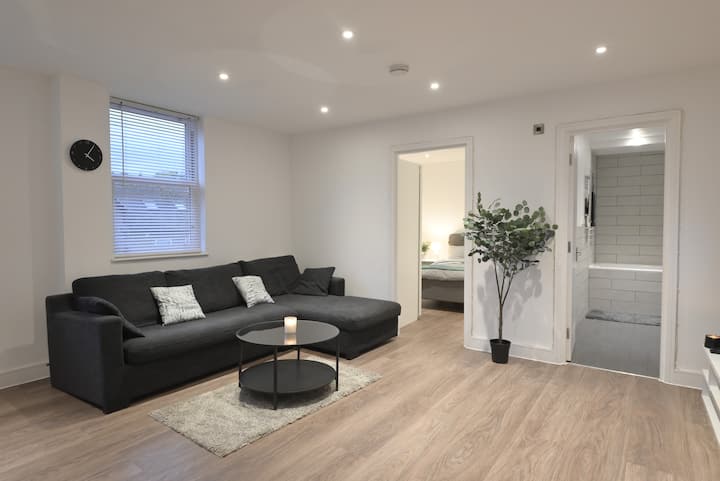 Apt/croydon, 1 Min Walk To Train - Croydon, UK