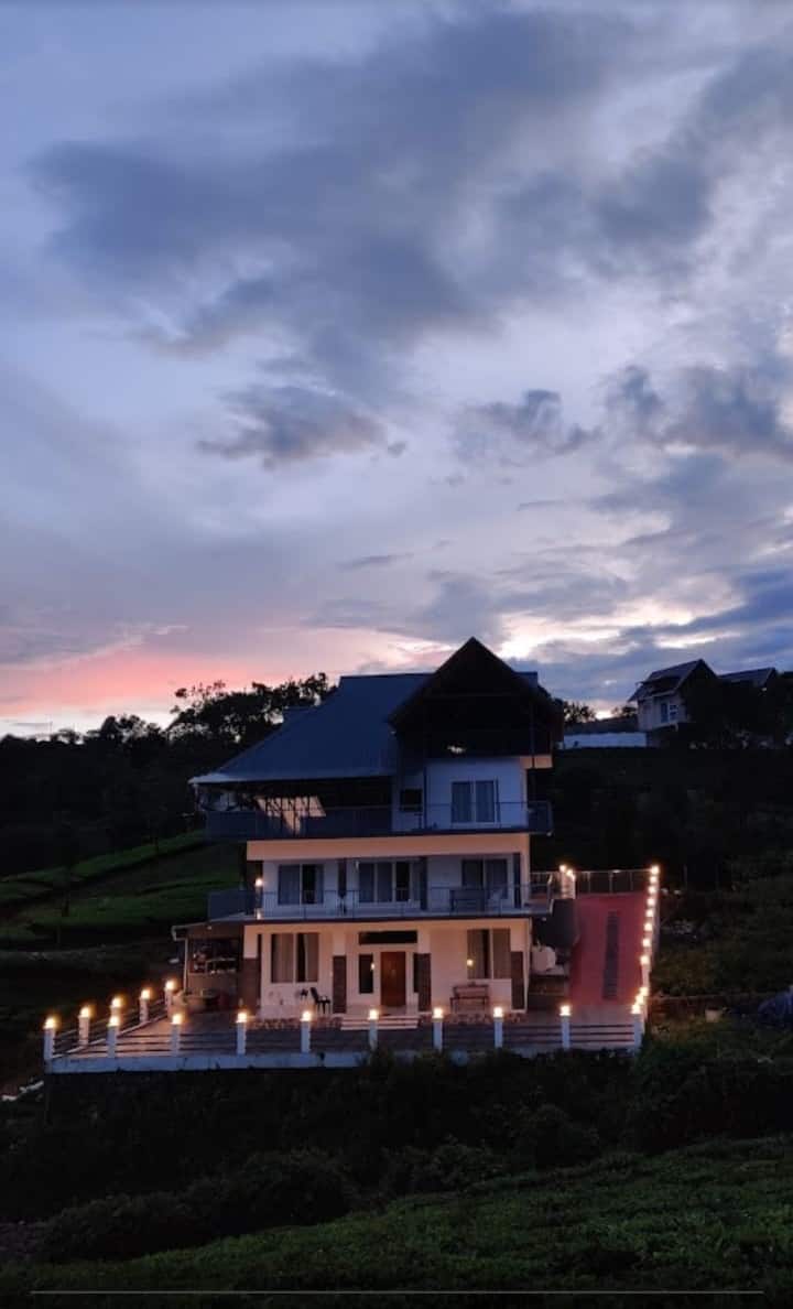 Laas Villa Hill Resort- Vagamon - Idukki