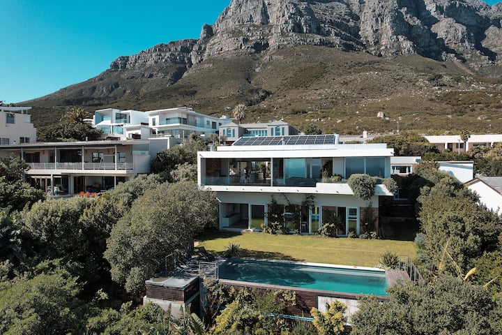Beautiful Camps Bay Oasis For Holiday Fun - Camps Bay