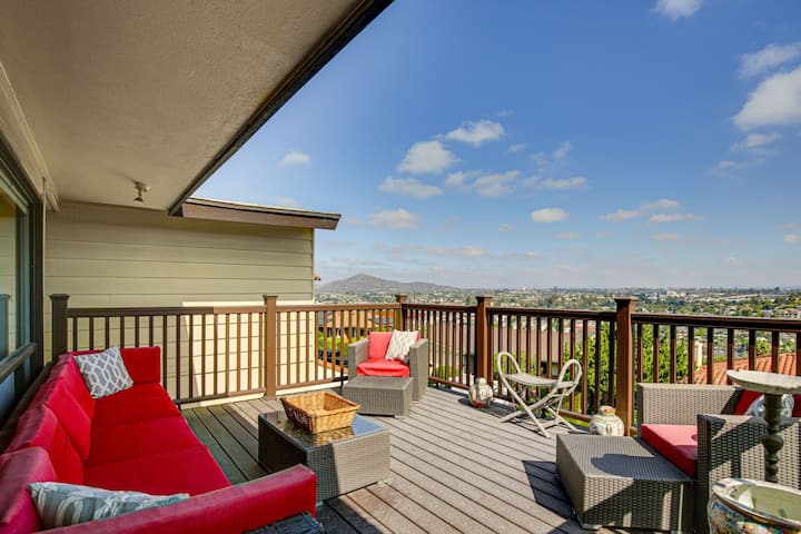 Amazing Views + Massive Pool! Total Oasis - Bay Terraces - San Diego