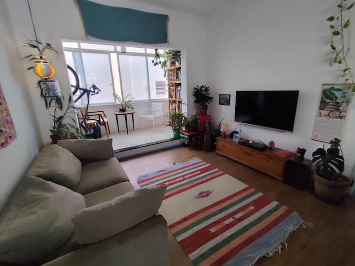 Apartamento Amplo Em Sta Teresa - Rio de Janeiro