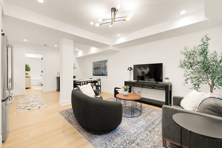 Fab 2 Bed/2 Bath Mt Pleasant/adams Morgan Apt - Washington, D.C.