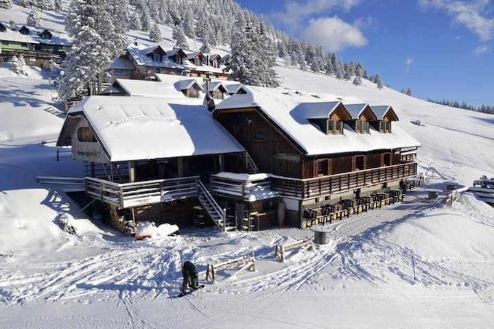 Cozy Duplex Suite At Ekoturizem Viženčar, Krvavec - Logarska Dolina