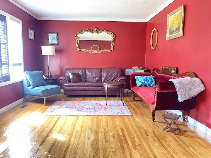 Elegant Oasis- Entire Home Near Main Attractions - Regina