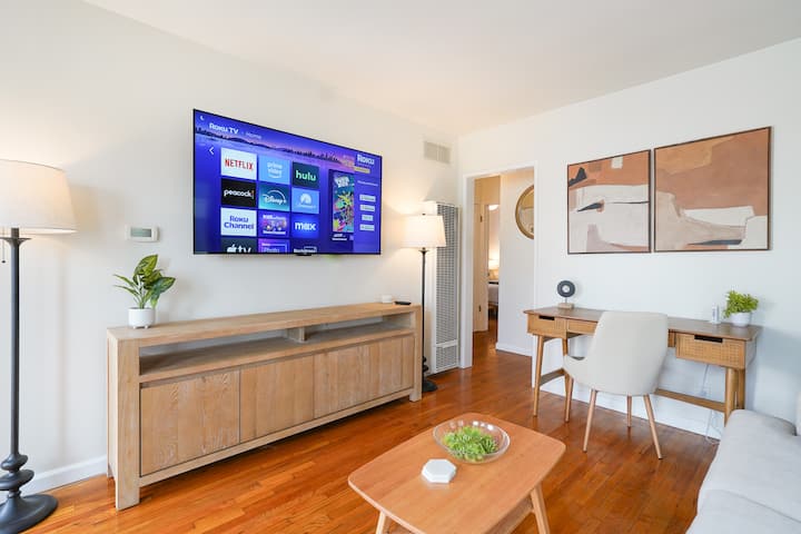 Cozy Beachside Home Steps From The Sand - ハモサビーチ, CA