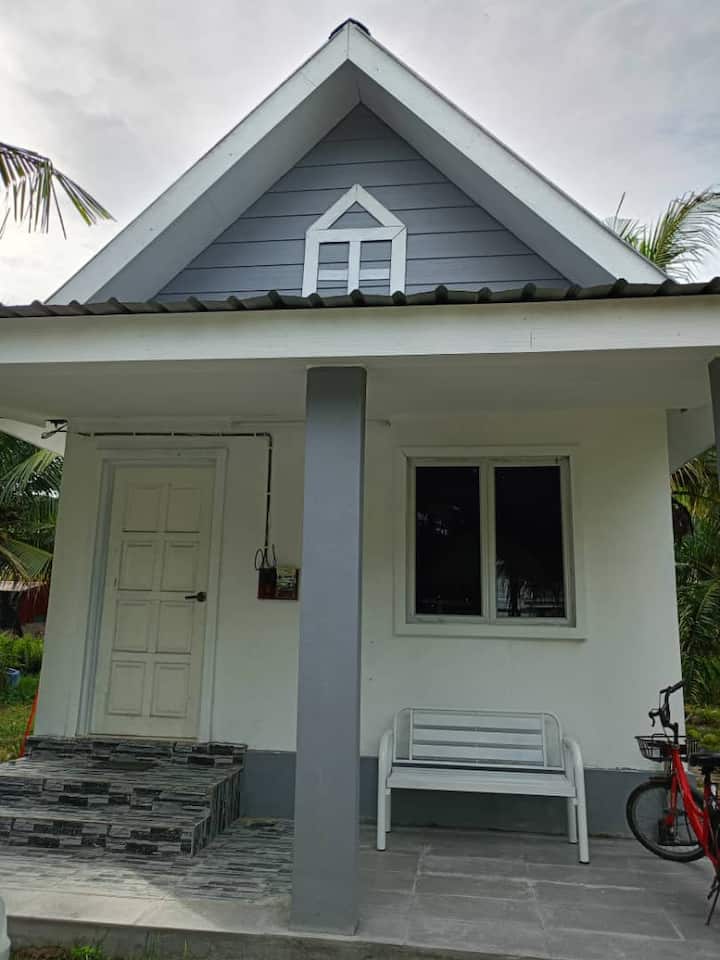 Granny's Cottage Homestay - Sekinchan