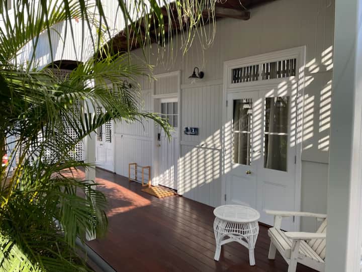Stylish 2 Bed Granny Flat - Brisbane