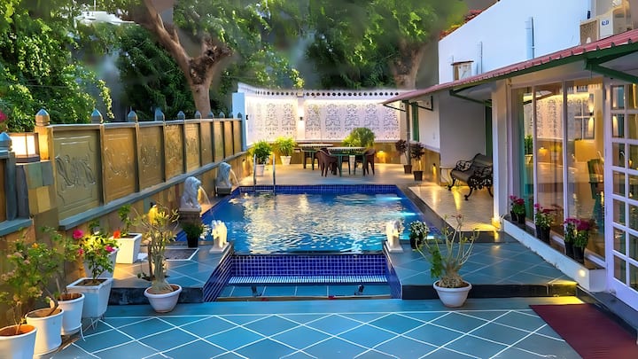 Luxury 5bhk Boutique Aloukik Villa - Udajpur