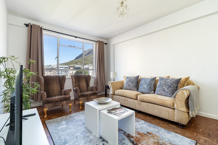Cozy City 2 Bed Apartment - Le Cap