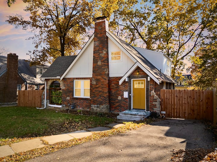 Pets Welcome! Privacy Fenced Double Lot 3bed3bath - Kansas City