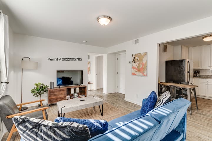 Accessible 2br Apartment Near Marathon Village! - Nashville, TN