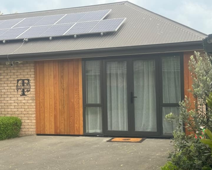 Spacious Studio Suite, Private Location - Kaiapoi