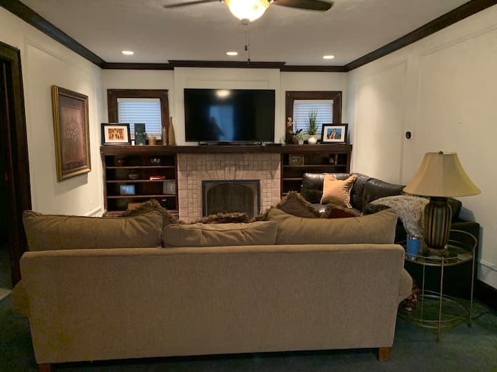 Charming Downtown Erie Retreat - Splash Lagoon, Erie