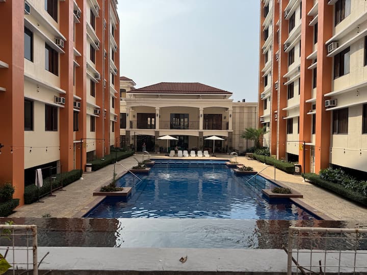 Penthouse 1br Condo At Las Piñas — Awesome View - Las Piñas