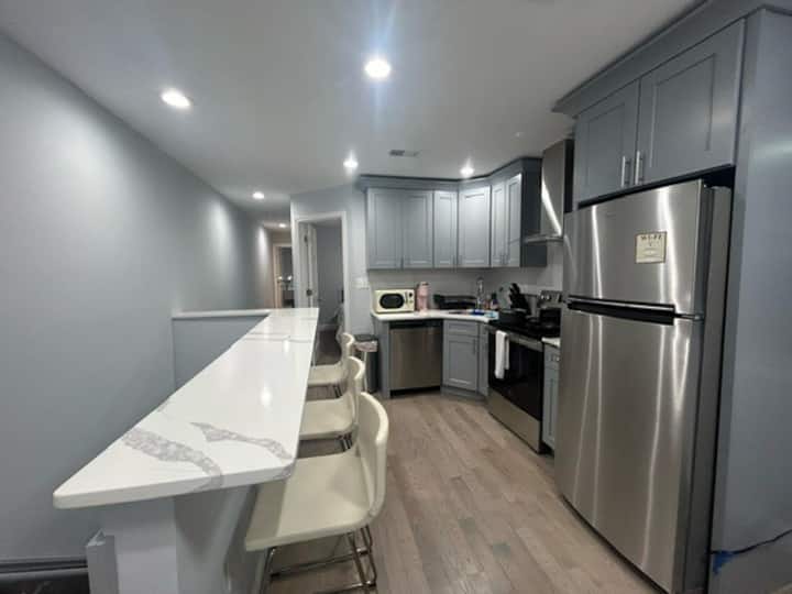 Cozy 3 Bedroom Apartment In Center City! - Philadelphia