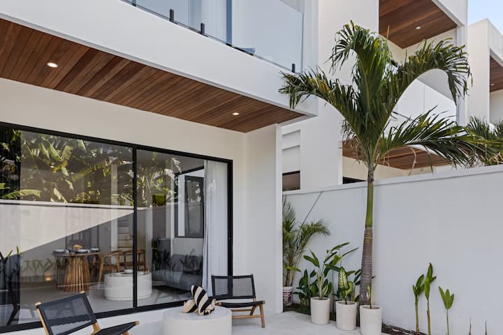 Modern Villa In Seminyak, Pool & 10 Min To Beach - Indonesia